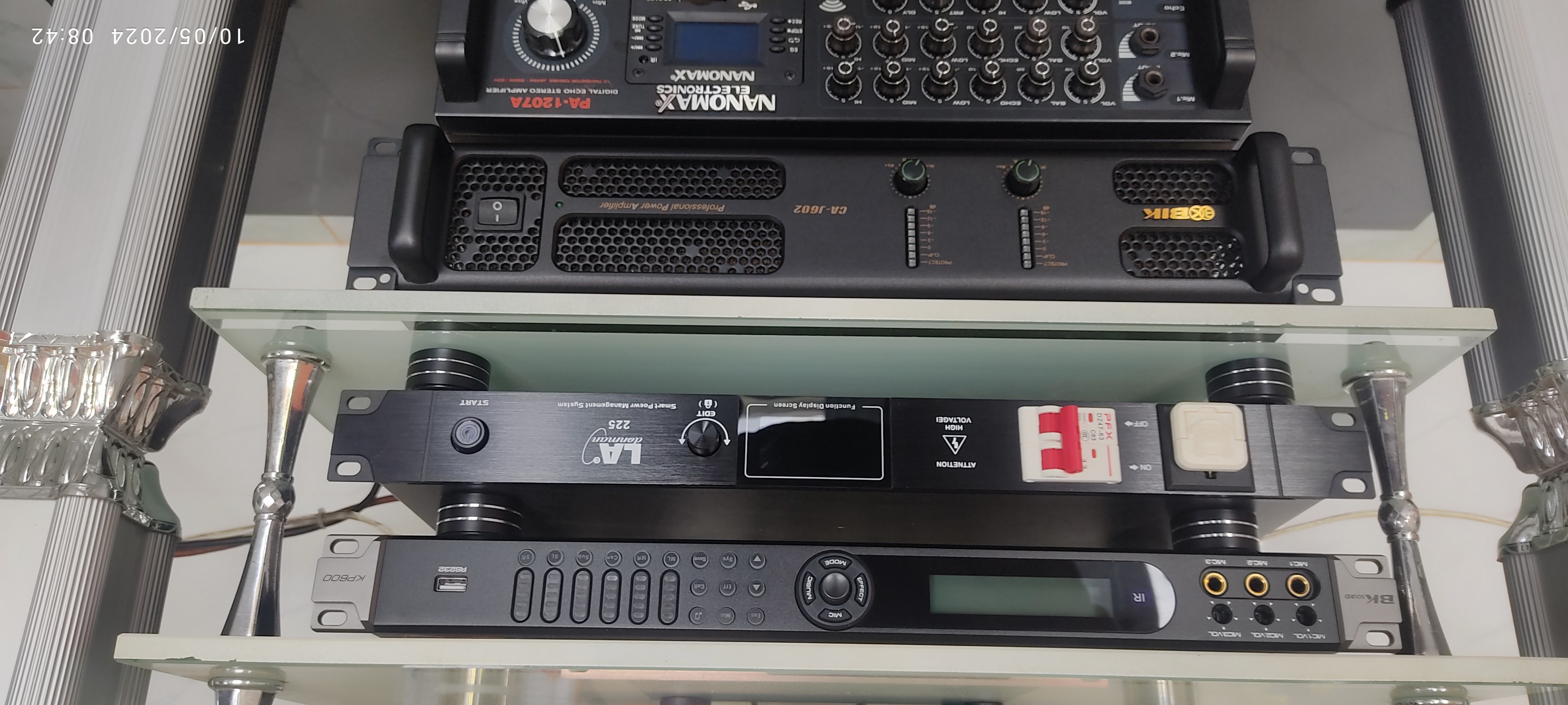 Cục đẩy công suất 2 kênh BIK CA-J602 chính hãng 100%, hiện đại, giá rẻ