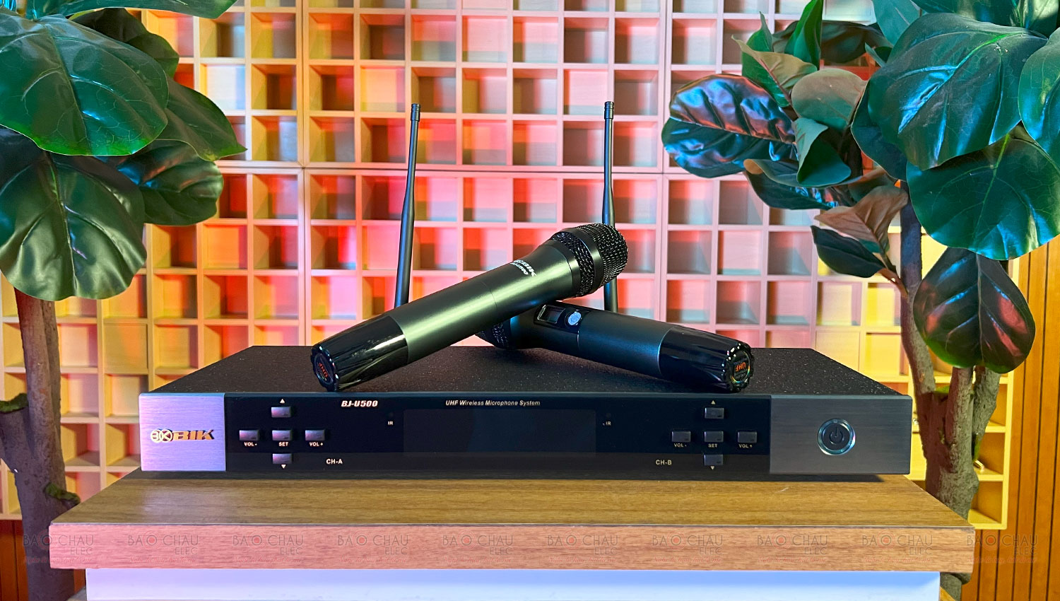 Micro không dây BIK BJ-U500 (Japan) hát hay, giá tốt, chính hãng 100%